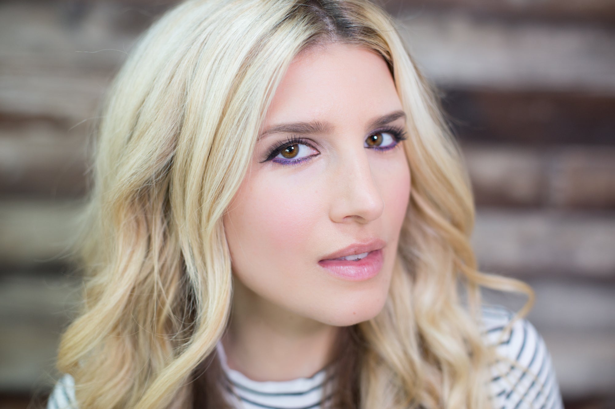 Naturally Bold Beauty, 3 Ways – Mr. Kate