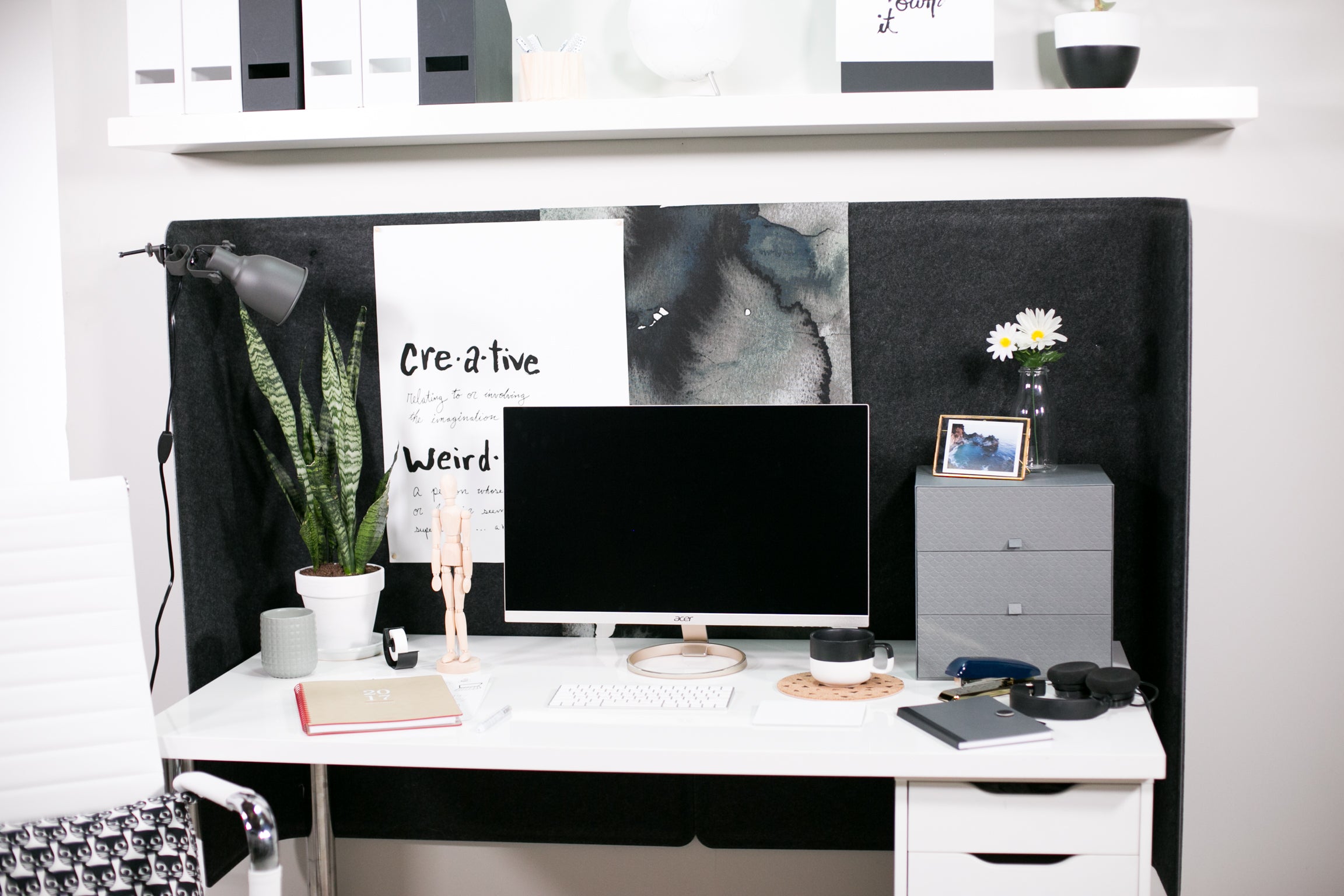 How To Decorate a Cubicle, 3 Ways – Mr. Kate