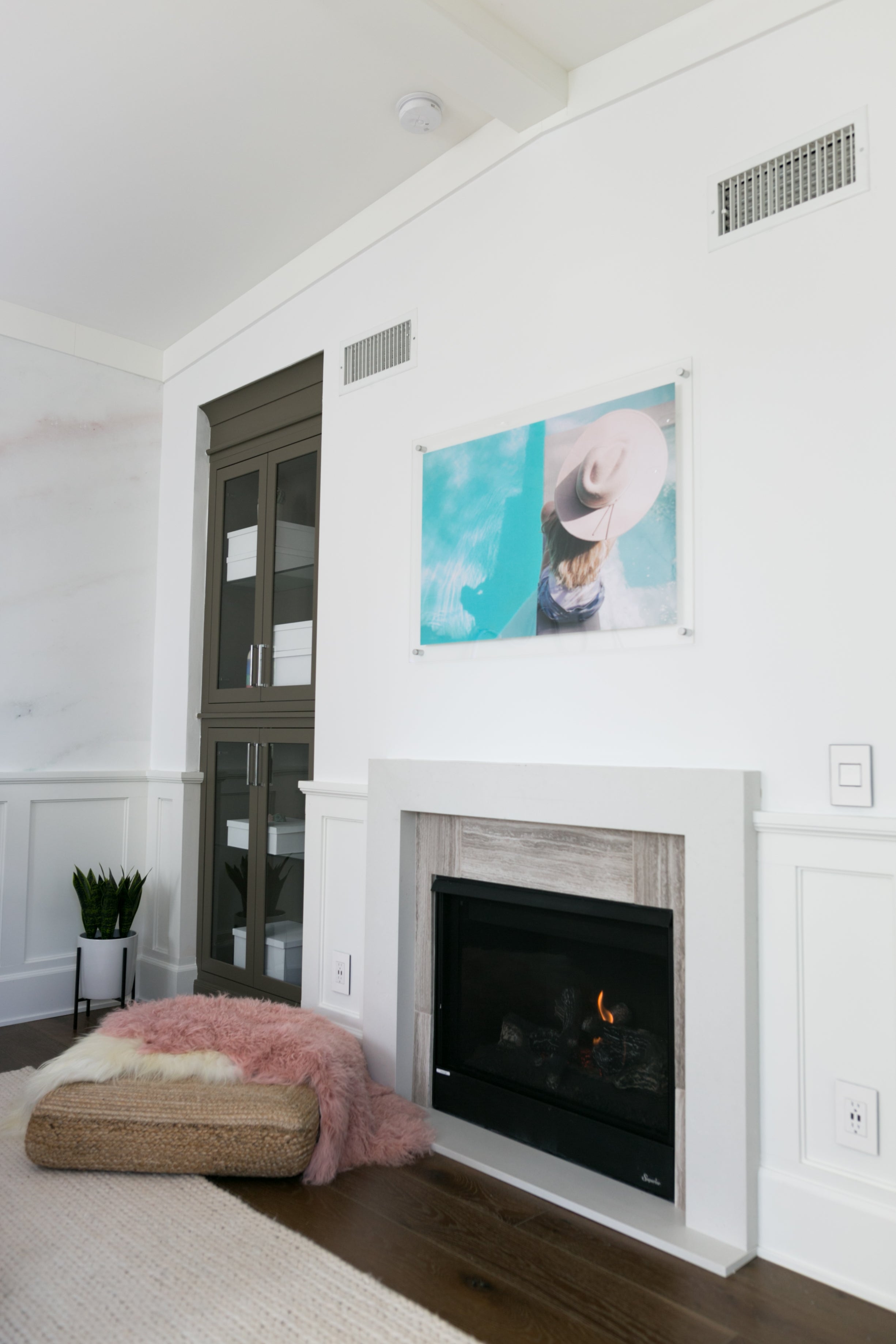 DIY Large Photo Frame Hack – Mr. Kate