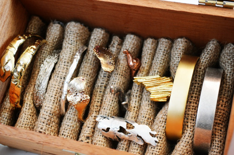 DIY cigar box and burlap jewelry organizer – Mr. Kate