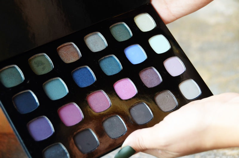 make-up of the moment: layered eyeshadow – Mr. Kate